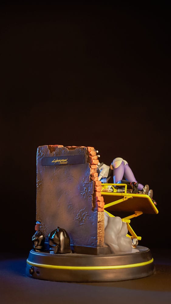 Cyberpunk: Edgerunners Resin Statue Lucy & David Runaway 20 cm ...