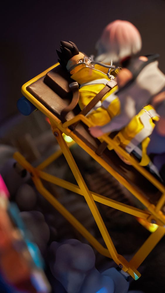 Cyberpunk: Edgerunners Resin Statue Lucy & David Runaway 20 cm ...