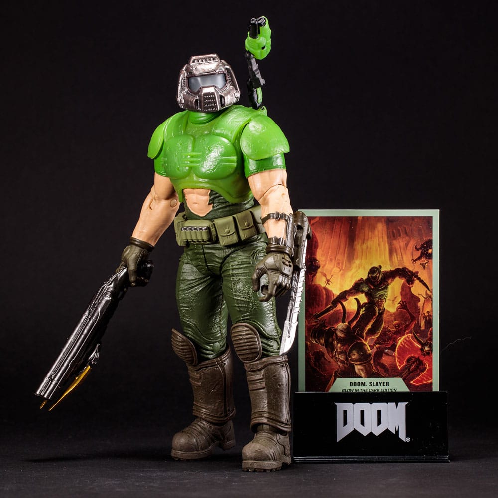 Doom Eternal Action Figure Doom Slayer Classic (Glow In The Dark ...
